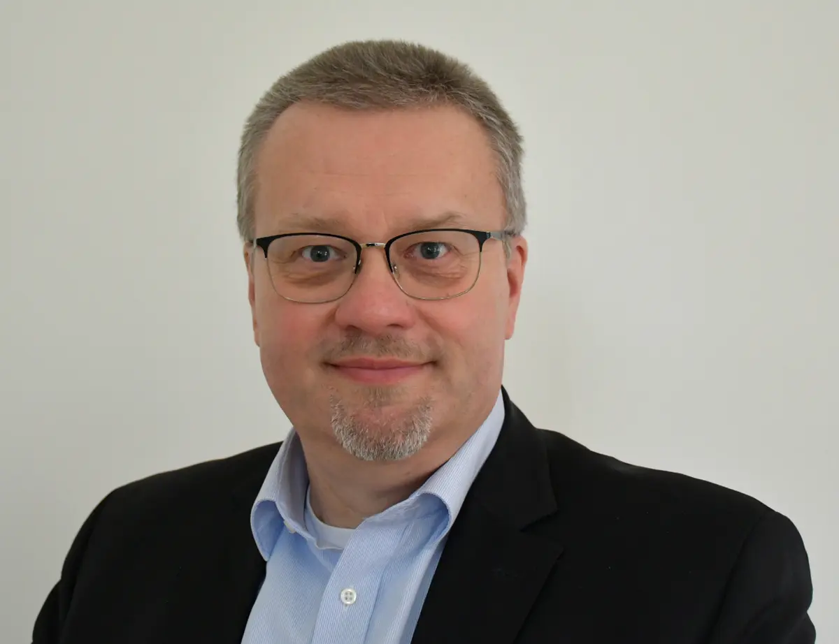 KI als Beschleuniger von Cyberangriffen: Warum starke Identitätssicherung jetzt wichtiger denn ...